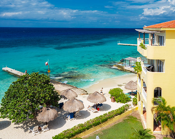 How to get to Playa Azul, seafront hotel in Cozumel